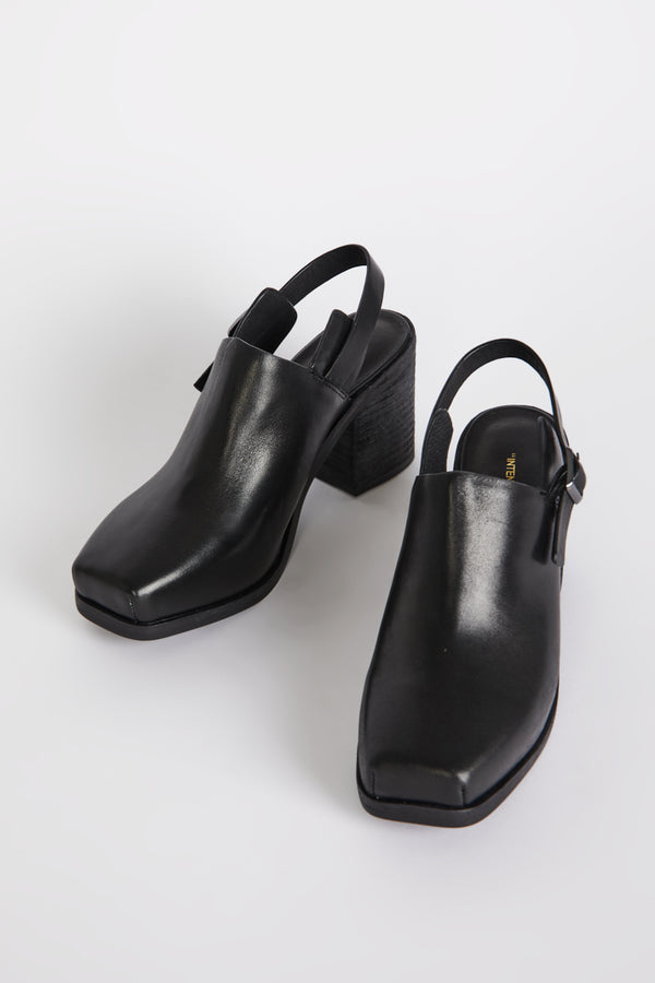 HONCHO MULE BLACK SOLE – Intentionally Blank